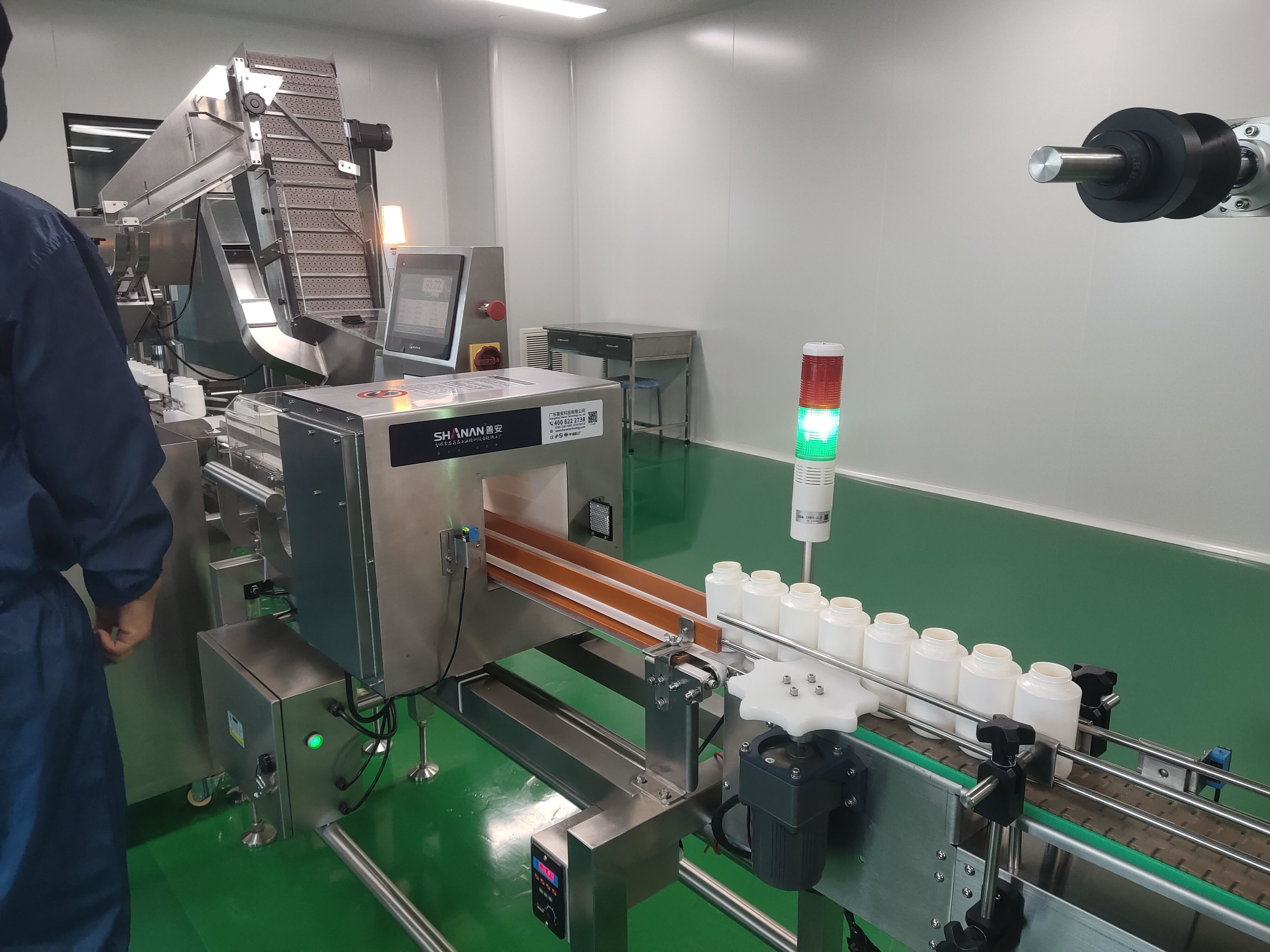 The Perfect Combination of Bottled Fish Oil Products and Weighing Machines