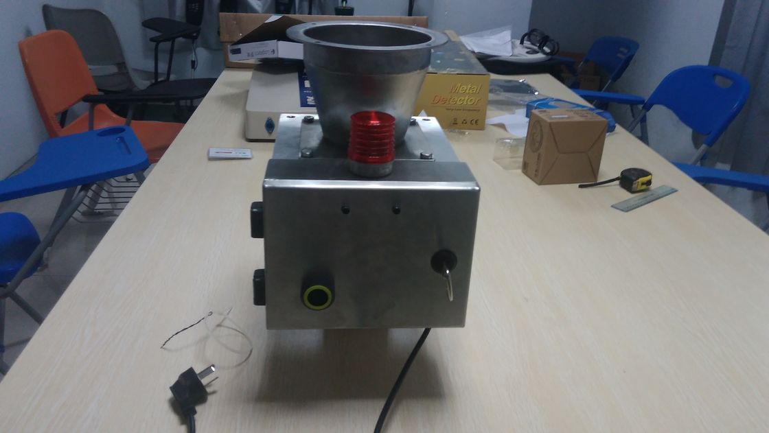 Automatic Metal Separation Equipment Vertical Free Fall Type For Food ...